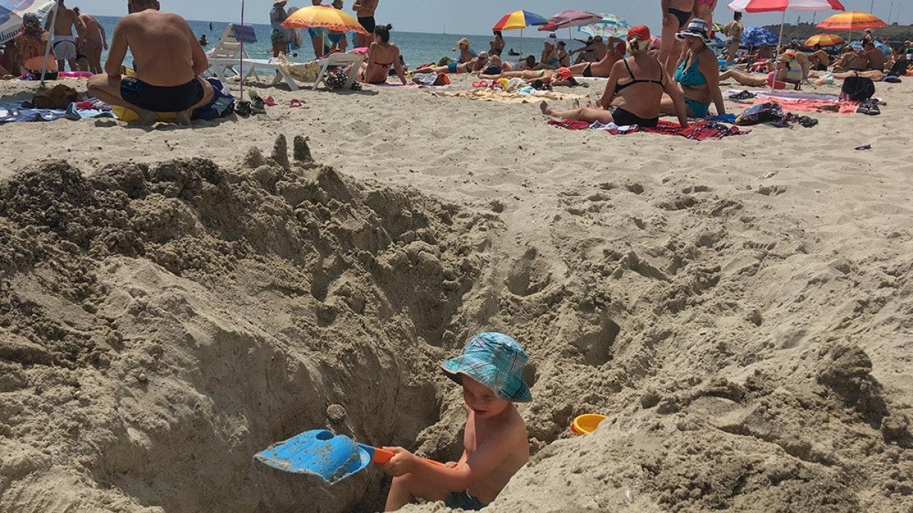 When building sandcastles and tunnels, beware collapsing sand ...
